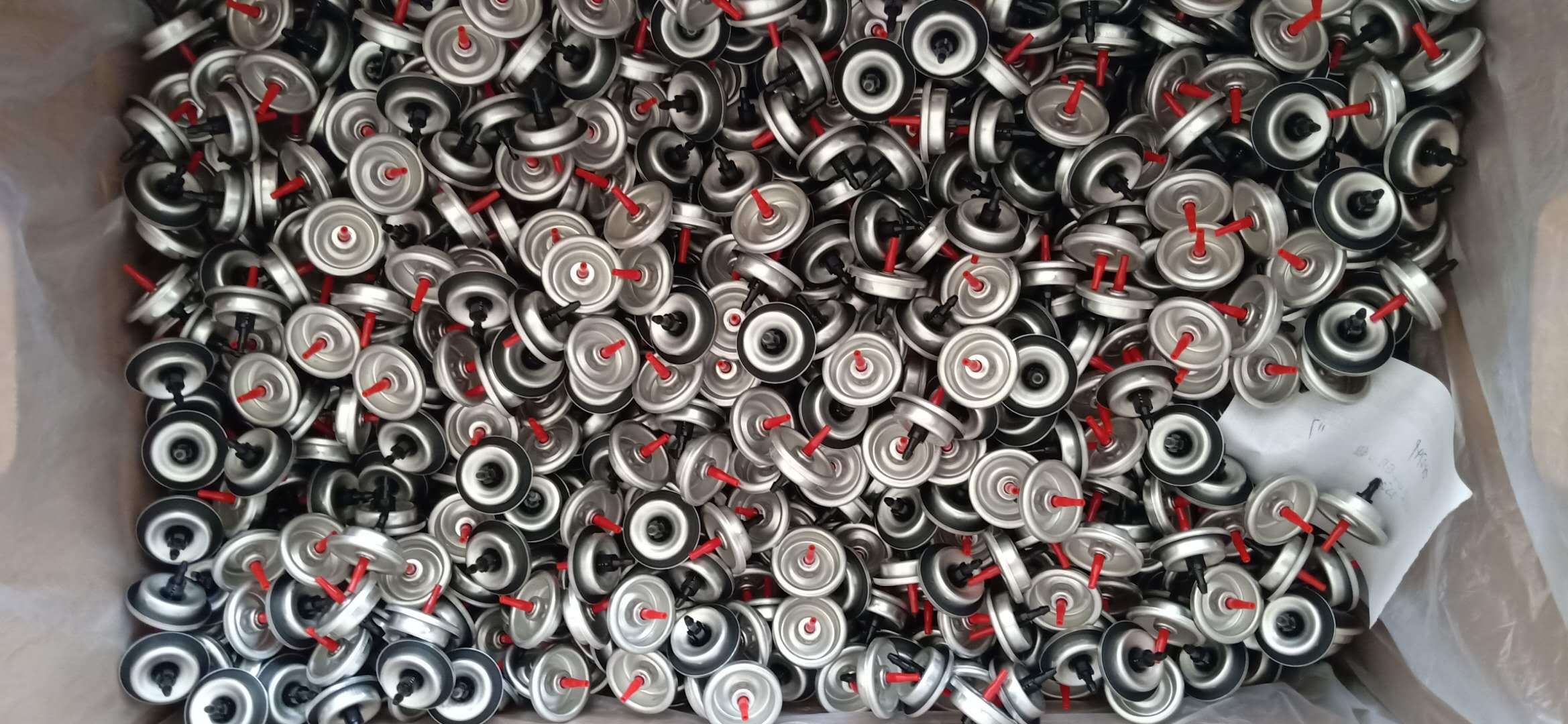 Butane gas refilling spray valve/butane lighter gas refill aerosol ...